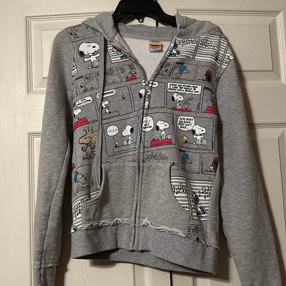 Peanuts | Jackets & Coats | Peanuts Medium Snoopy Cartoon Theme Fleece ...